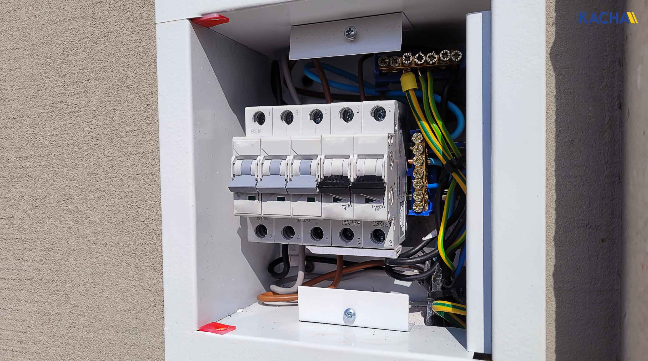 เบรกเกอร์ (Circuit Breaker) คืออะไร? มีกี่ประเภท?